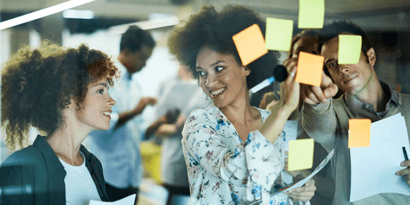 Hackathon x Bootcamp: o que são, diferenças e como funcionam